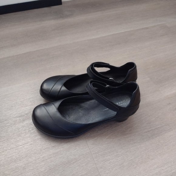 Aravon | Shoes | New Aravon Maya Pump 5 N Womens Leather Black | Poshmark